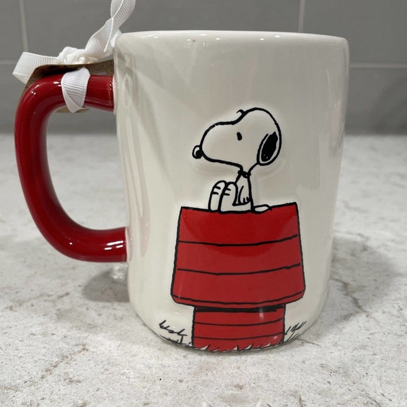 Rae Dunn | Dining | Snoopy Peanuts X Rae Dunn Doghouse On Back Mug Red ...